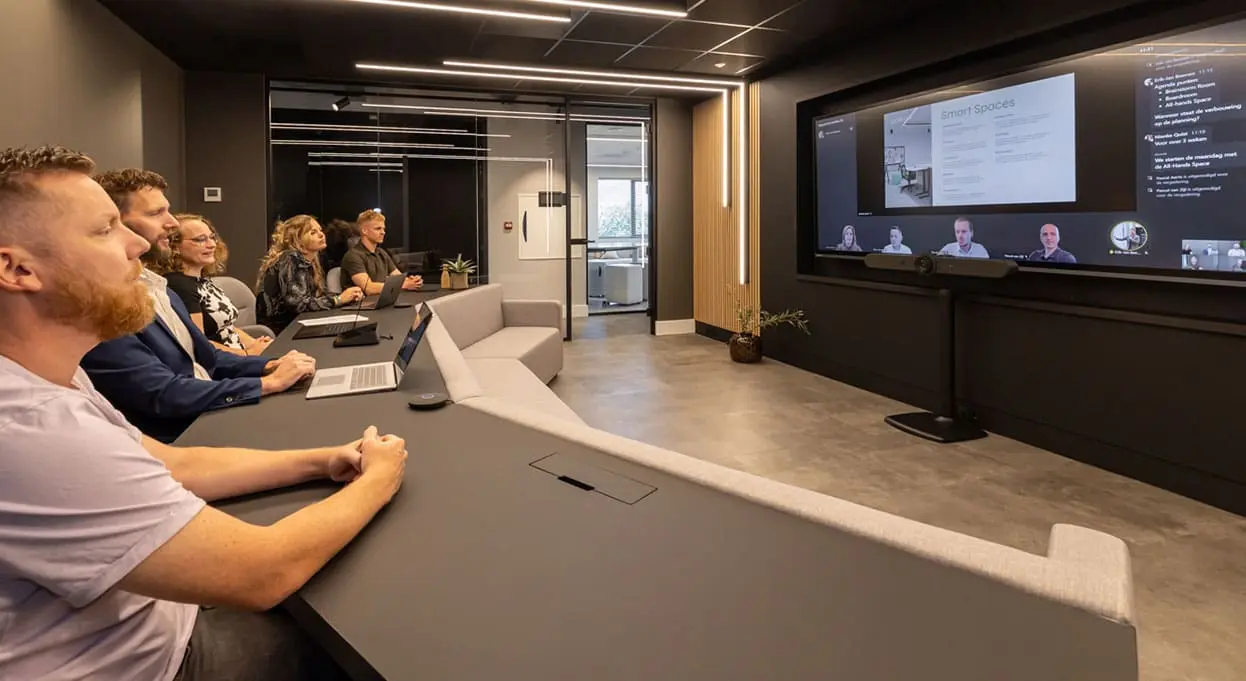 Signature Room, de nieuwe definitie van de hybride vergaderervaring